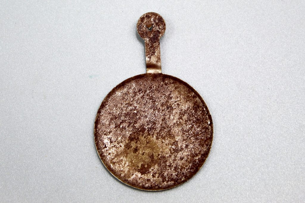 American Vintage USO Pin . FLU1453 - Time Traveler Militaria