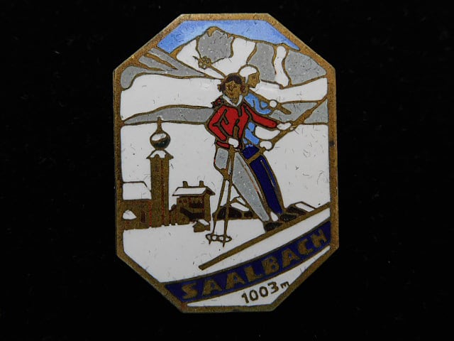Vintage German Ski Pin . PIN827 - Time Traveler Militaria