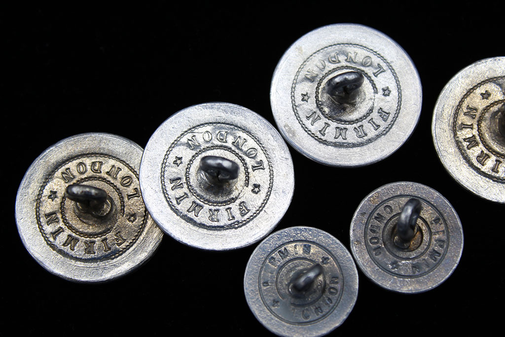 RAF WW2 Officer Uniform Buttons . BMX48 - Time Traveler Militaria