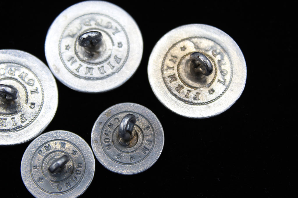 RAF WW2 Officer Uniform Buttons . BMX48 - Time Traveler Militaria