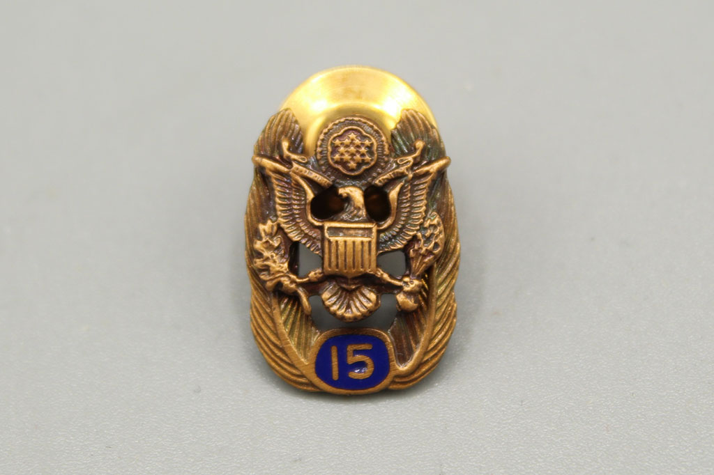 US Army 15 year Civilian Service Pin . FLU1935 - Time Traveler Militaria