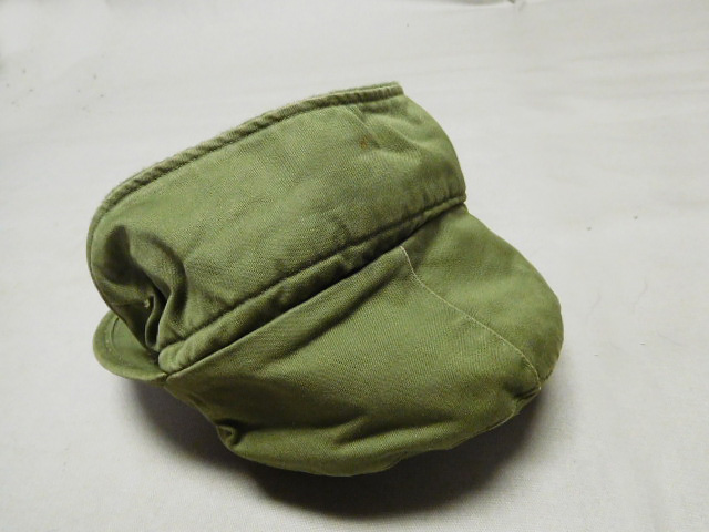 US Navy Cold Weather Cap . HU804 - Time Traveler Militaria