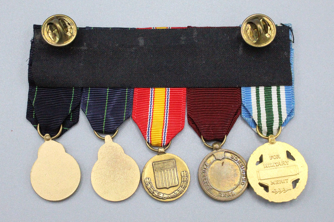 US Miniature Medals 5 Place Bar . YMU562 - Time Traveler Militaria
