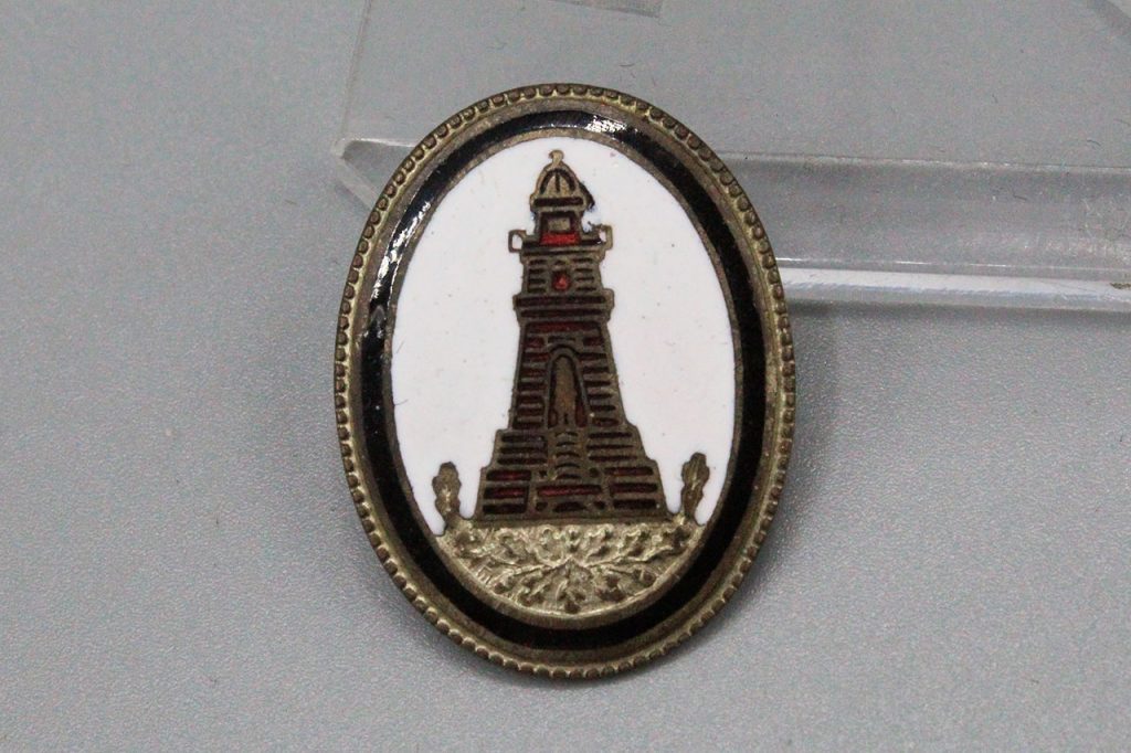 WW2 German Veterans Pin . PIN545 - Time Traveler Militaria