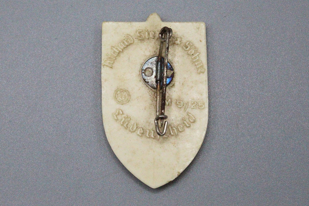 WW2 German SA Sports 1939 Tinnie . PIN606 - Time Traveler Militaria