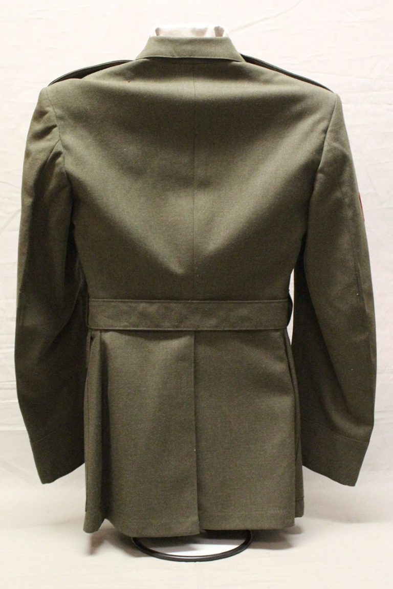 USMC Service Tunic (Alpha Green) 1970 35S . UA835 - Time Traveler Militaria