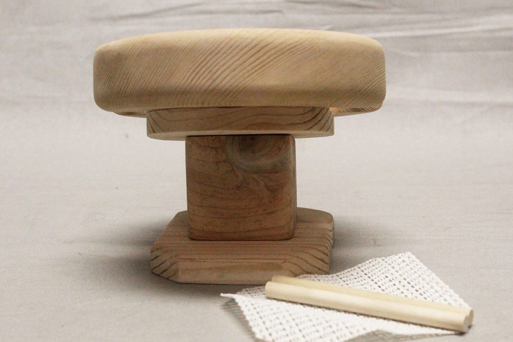 SOLD Military Visor Cap Display Stand . EFL3084 - Time Traveler Militaria