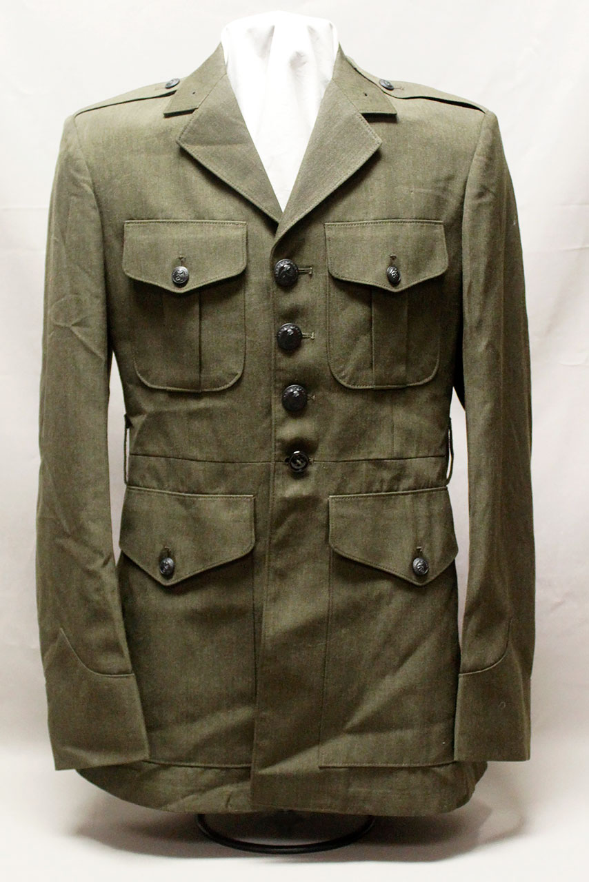 USMC Green Service Tunic - 37R . UA932 - Time Traveler Militaria