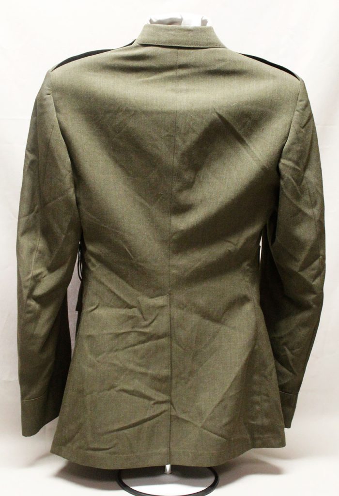 USMC Green Service Tunic - 37R . UA932 - Time Traveler Militaria