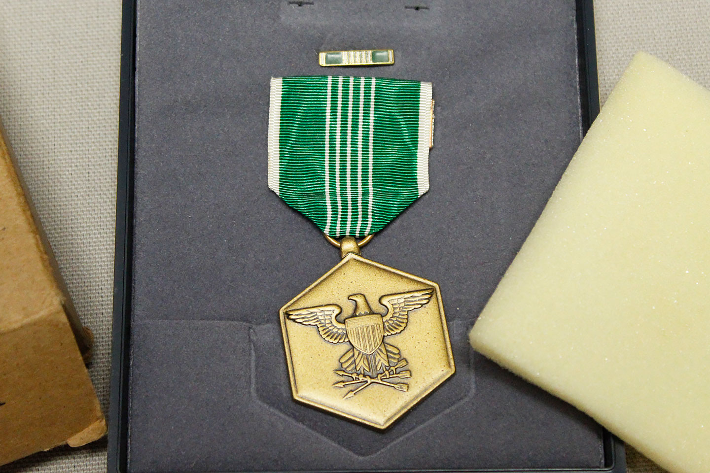 US Army Commendation Medal - Cased . YMU4545 - Time Traveler Militaria