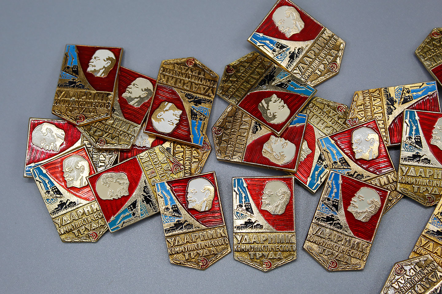 Soviet Shock Worker of Communist Labor Pin - Price Each . WMR288 - Time ...