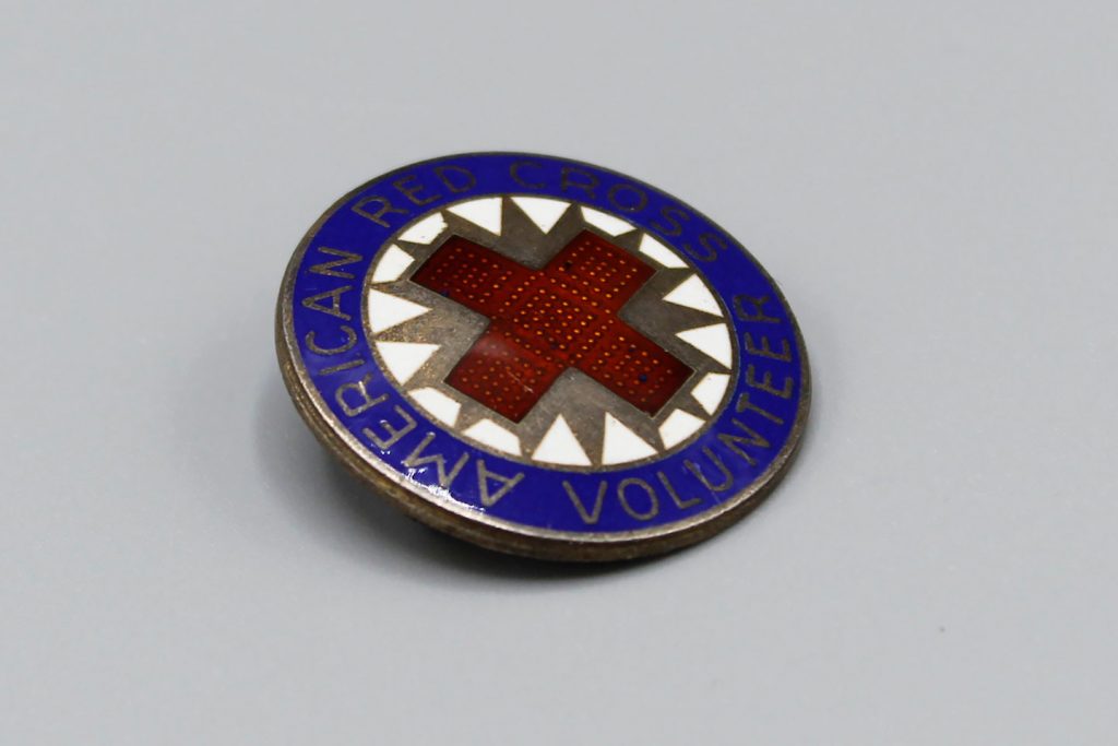 WW2 US American Red Cross Pin . FLU3228 - Time Traveler Militaria