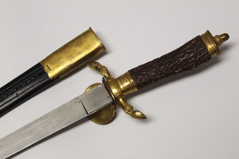 Imperial German Deluxe Hunting Cutlass . D747 - Time Traveler Militaria