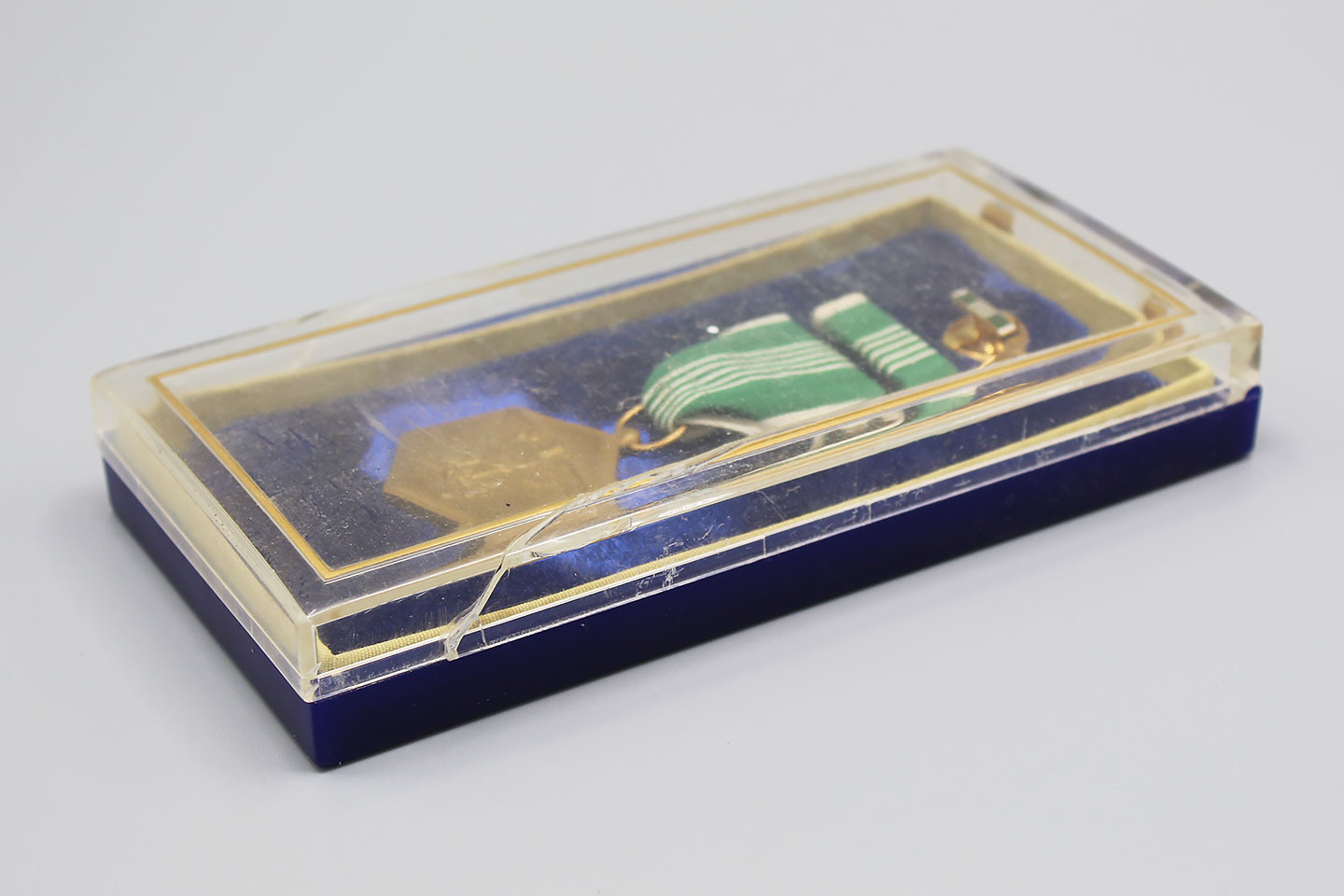 US Army Commendation Medal in Case (Damaged Case) . YMU4567 - Time ...