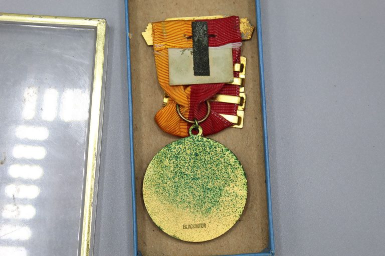 US 108th Division (TNG) Shooting Medal - 1st BDE . YMU4570 - Time ...