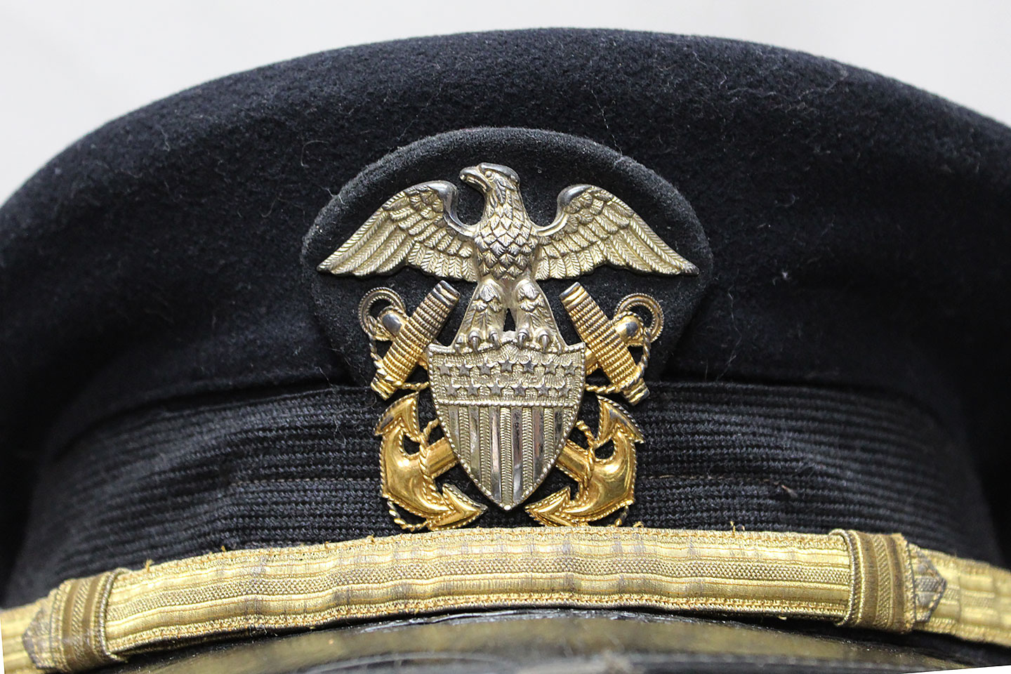 US Navy WW2 Officer Visor Cap - Named . HU380 - Time Traveler Militaria