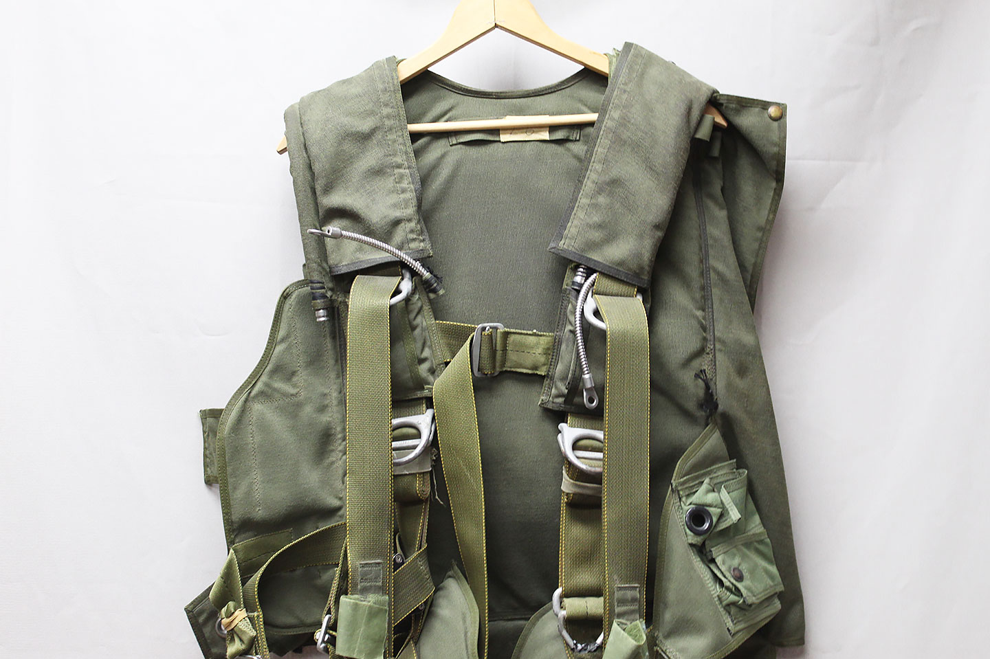 Memorabilia US Fighter Pilot Ejection Seat Harness UA262 Militaria etna ...