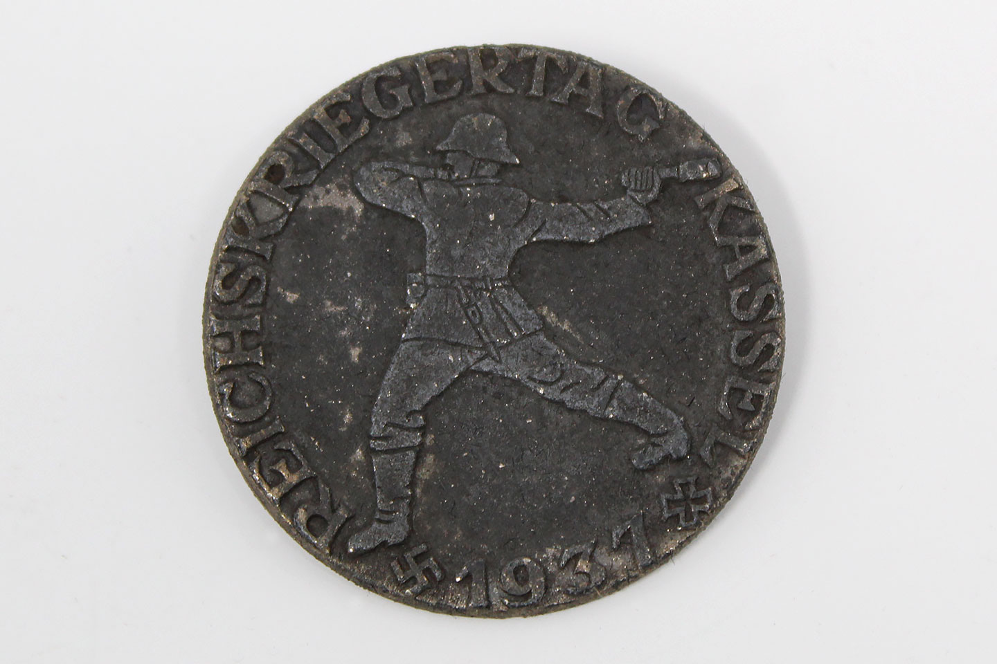 WW2 German Kassel 1937 Tinnie . PIN1162 - Time Traveler Militaria