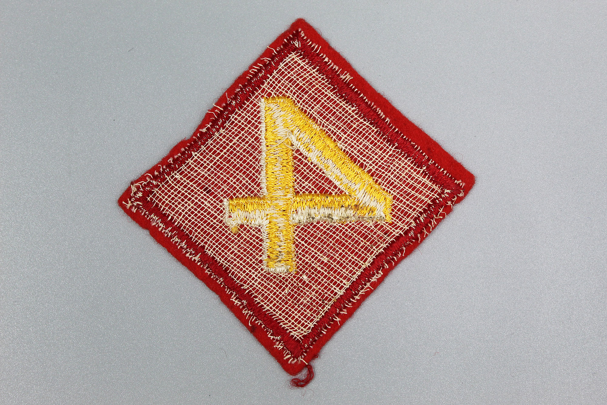 USMC WW2 4th Marine Division Patch . USP1068 - Time Traveler Militaria