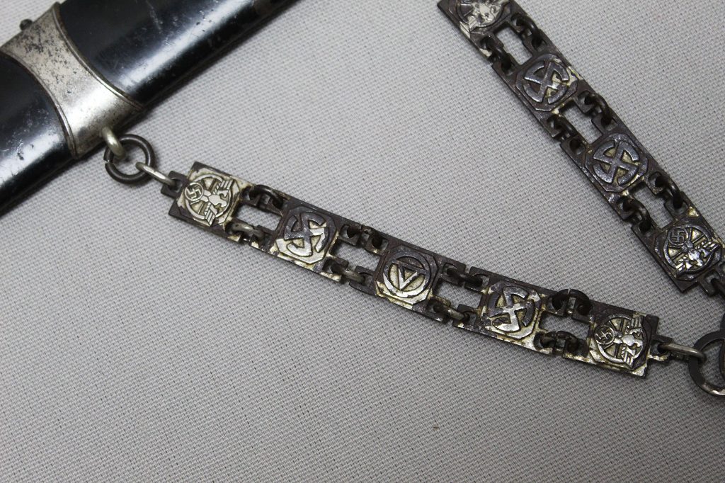 WW2 German NSKK Chained Dagger . D2040 - Time Traveler Militaria
