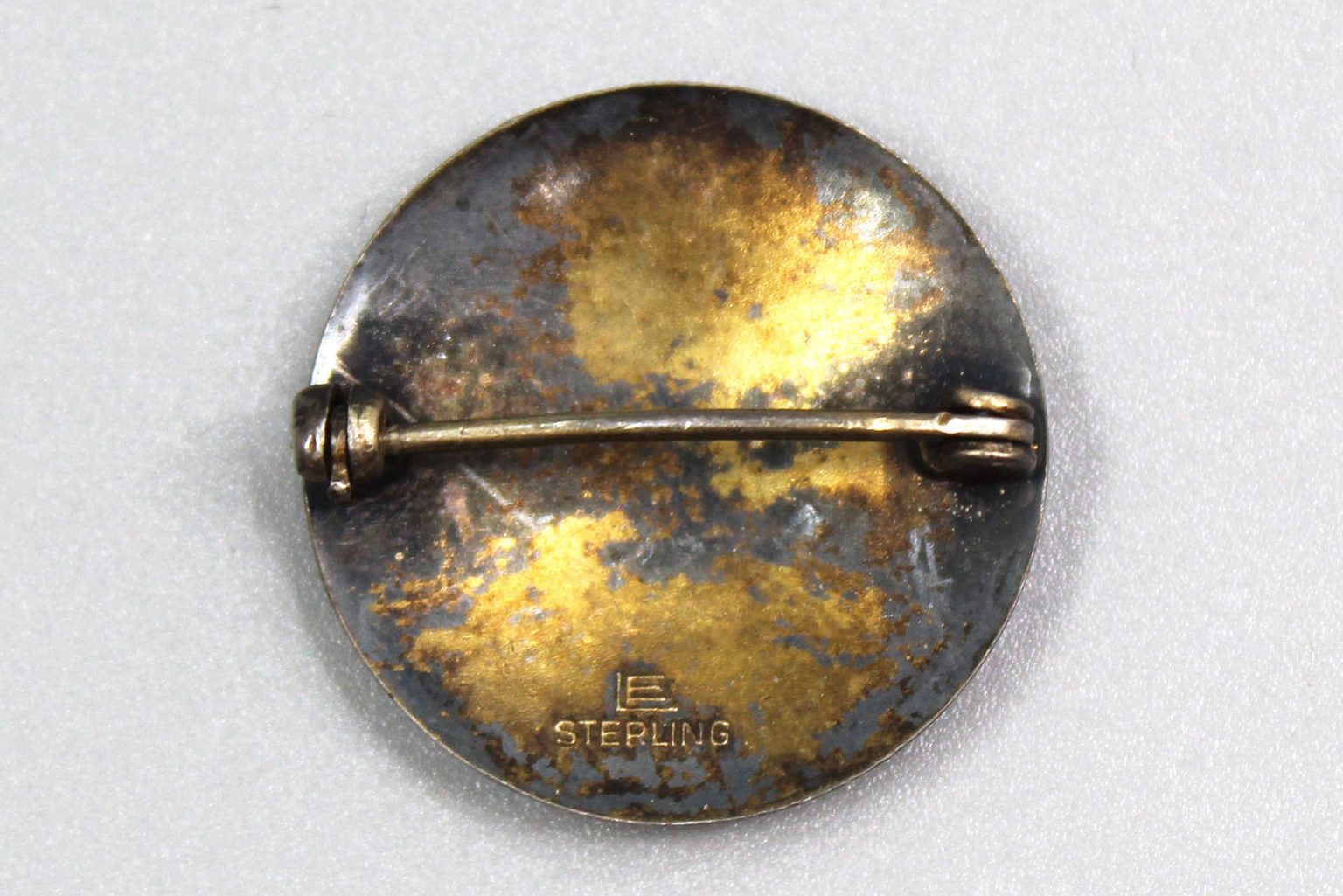 WW2 US American Red Cross Volunteer Pin . FLU3384 - Time Traveler Militaria