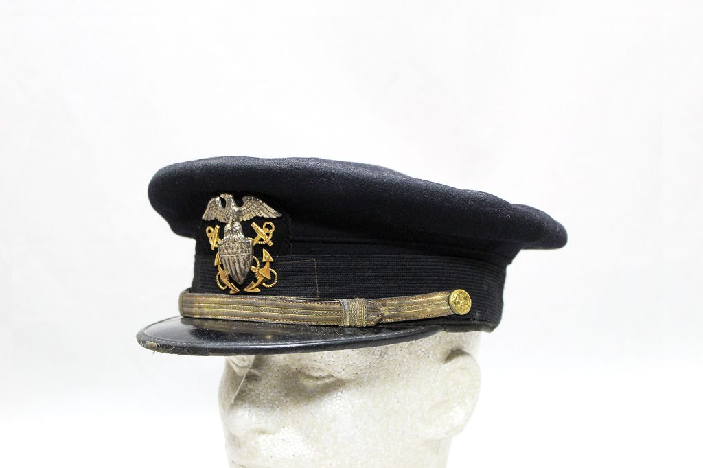 WW2 US Navy Officer Visor Cap - Named . HU1082 - Time Traveler Militaria