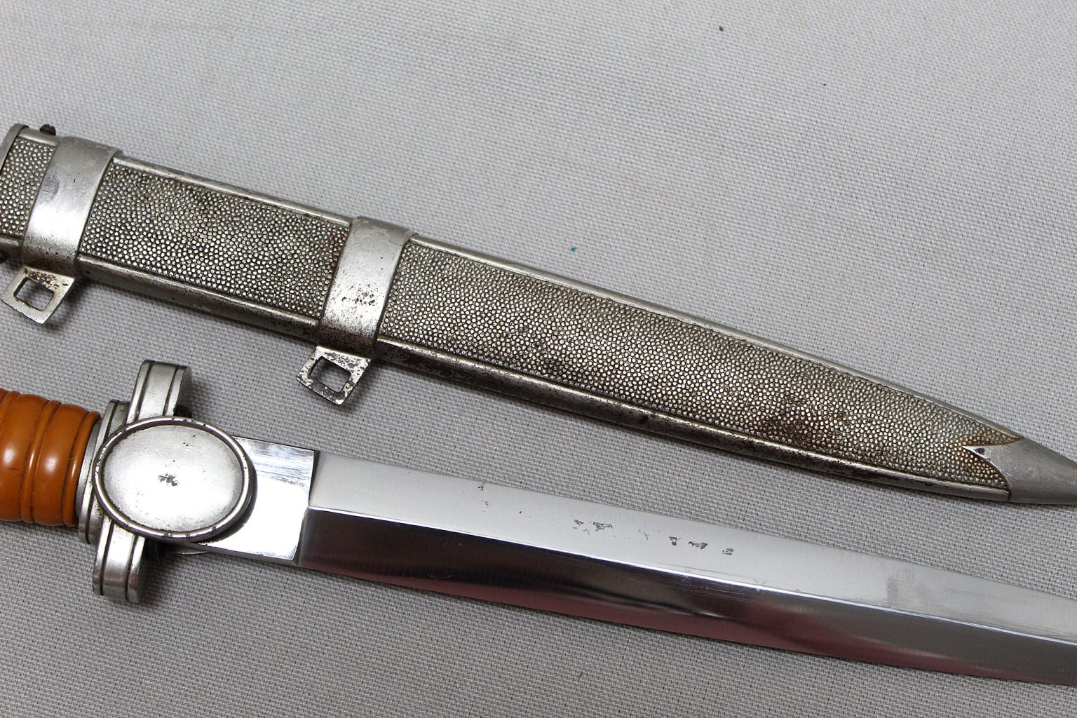 WW2 German Red Cross Leader Dagger . D2065 - Time Traveler Militaria