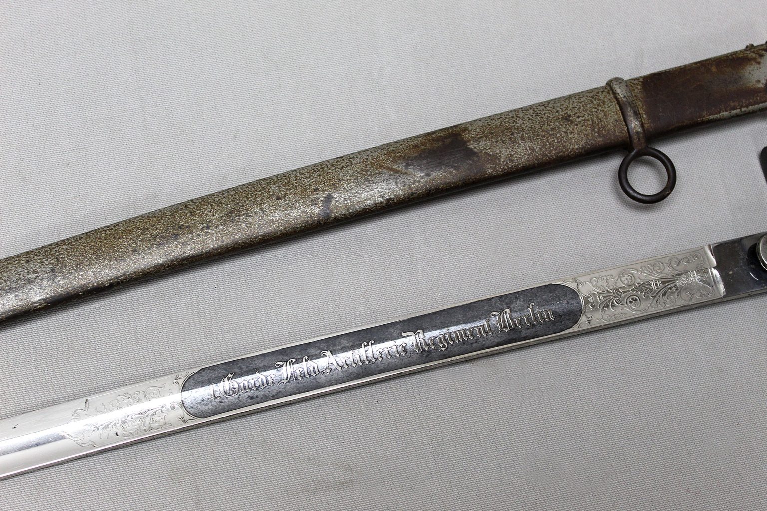 Imperial German Triple Engraved Sword - 1 Guarde Feld Art Regt . SGi44 ...