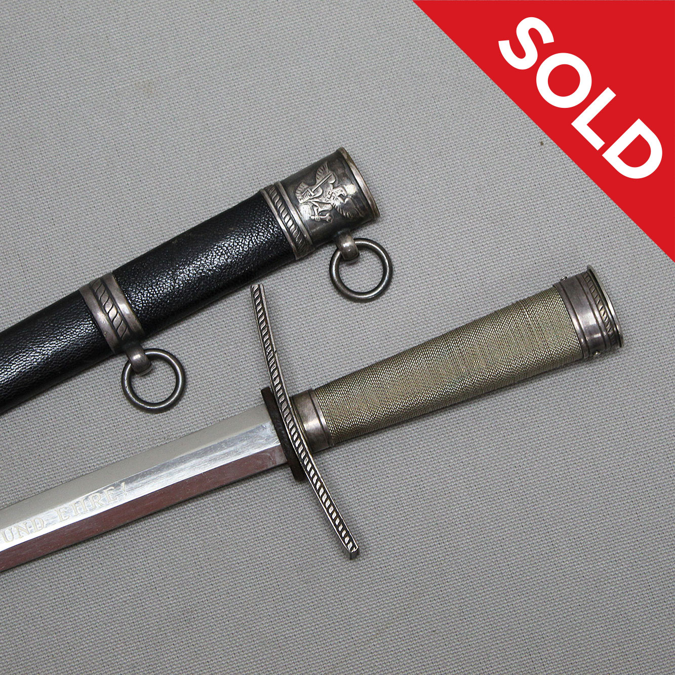 REPRODUCTIONS - Time Traveler Militaria