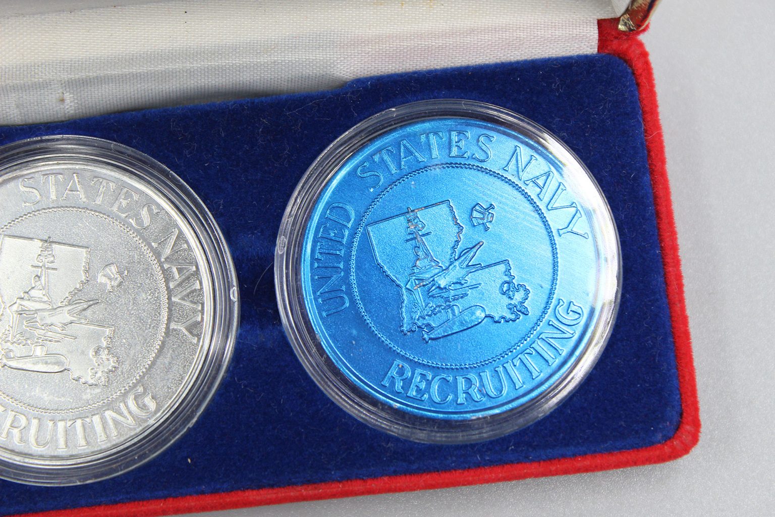 US Navy 1977 Navy Recruiting Coin Set . FLU826 - Time Traveler Militaria