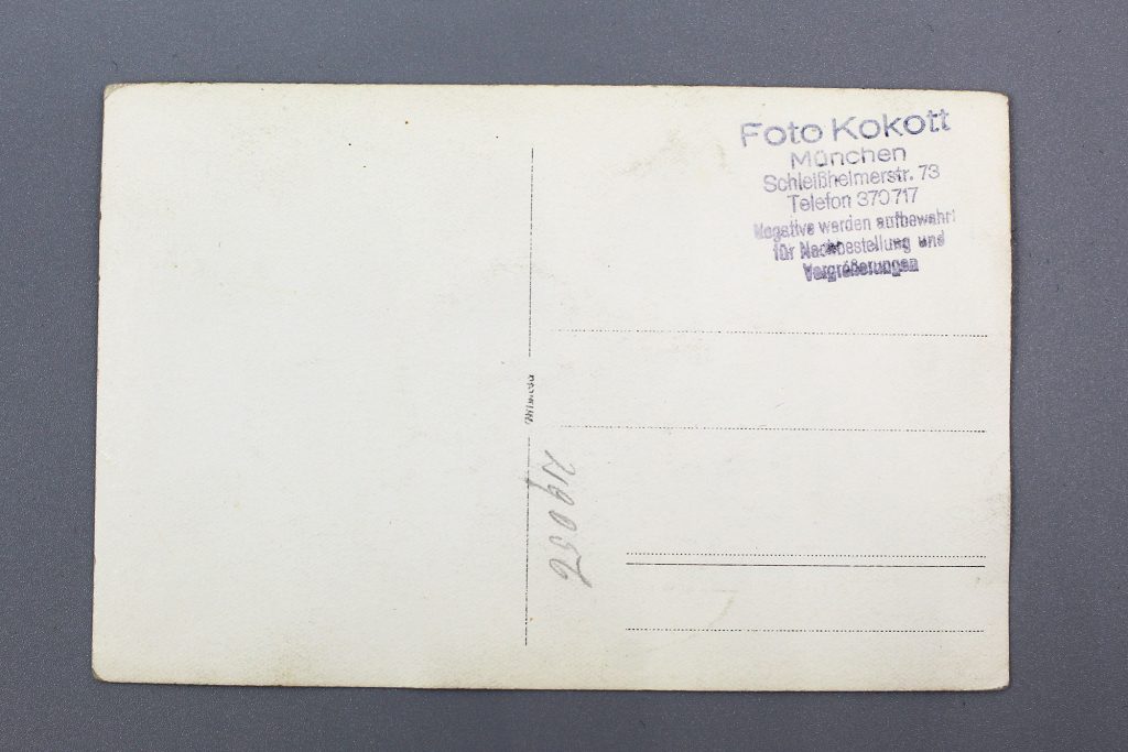 WW2 German Army Soldier Portrait Postcard . GD905 - Time Traveler Militaria