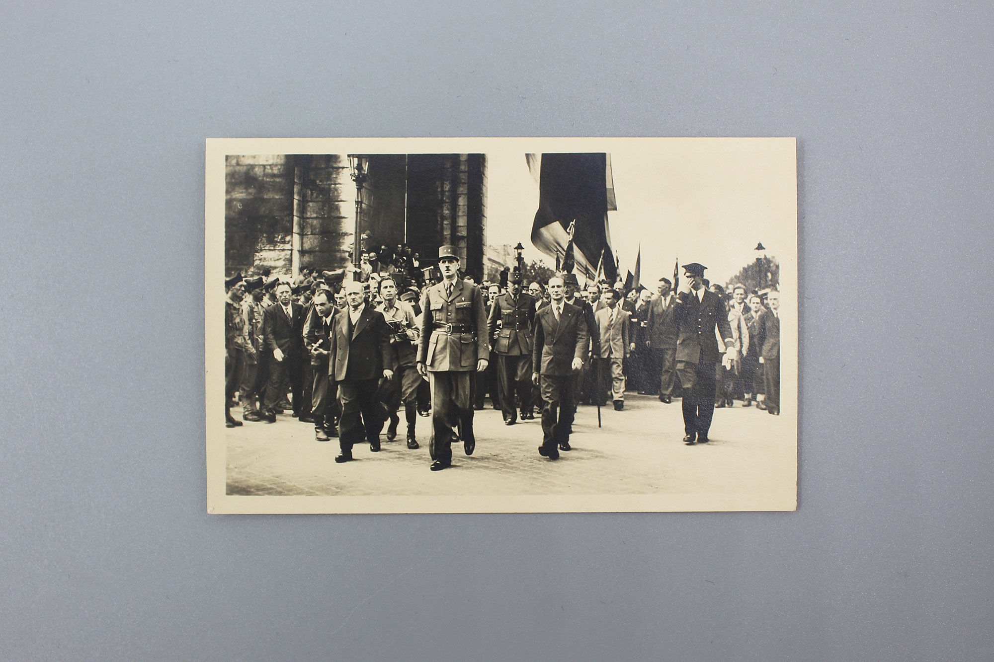 WW2 French Postcard - Liberation of Paris 22 . GD909 - Time Traveler ...