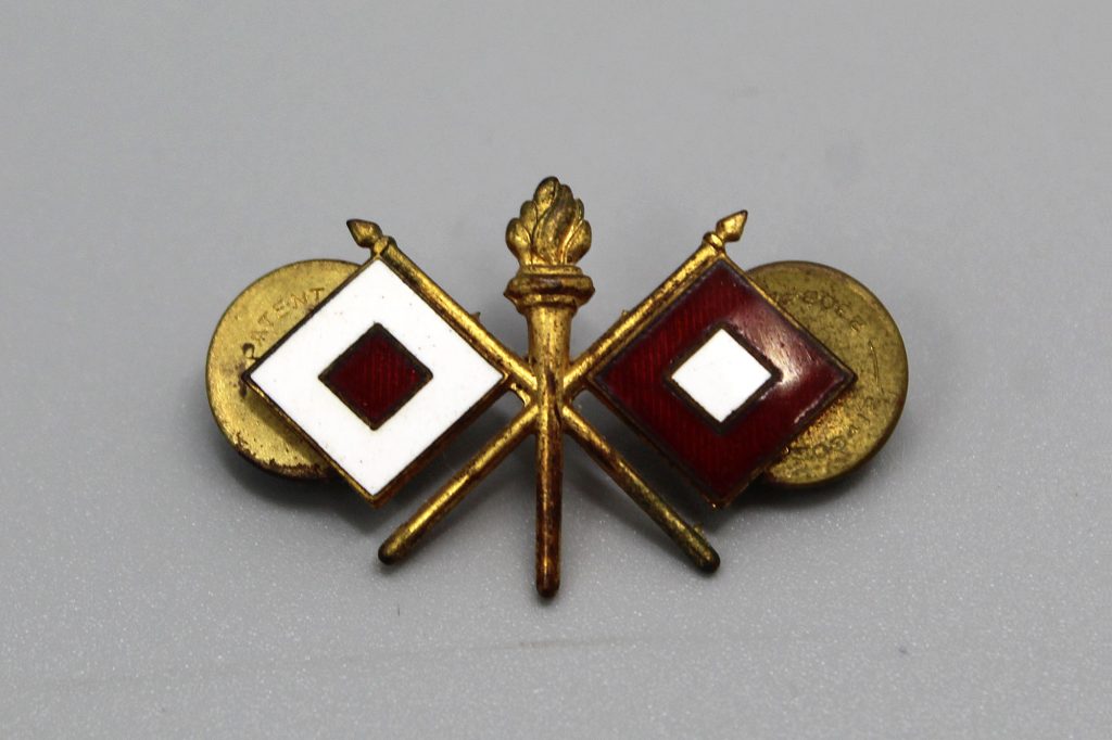 US Army Signal Officer Collar Insignia . FLU3539 - Time Traveler Militaria