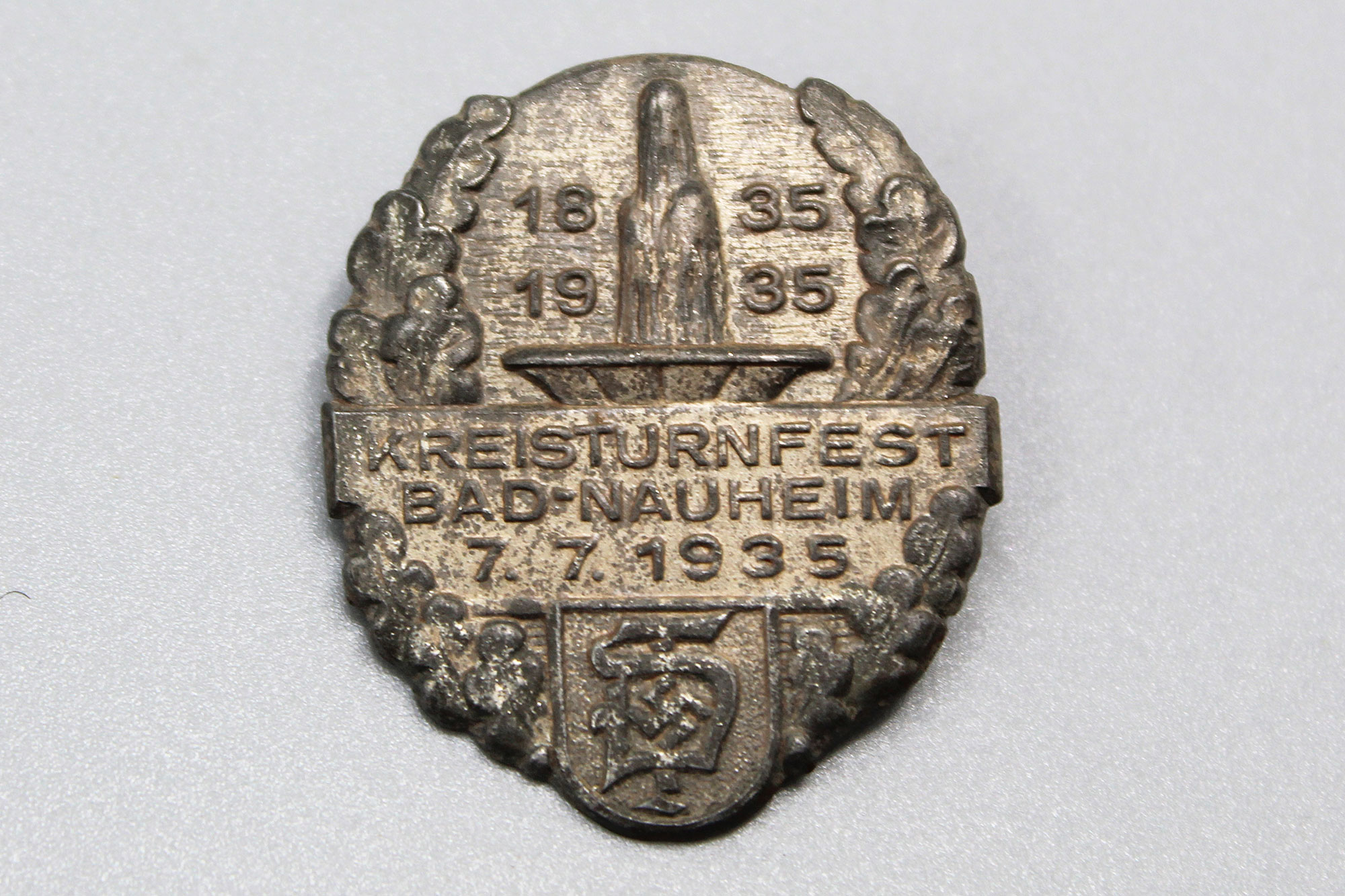 WW2 German 1935 100 Year Tinnie . PIN1210 - Time Traveler Militaria