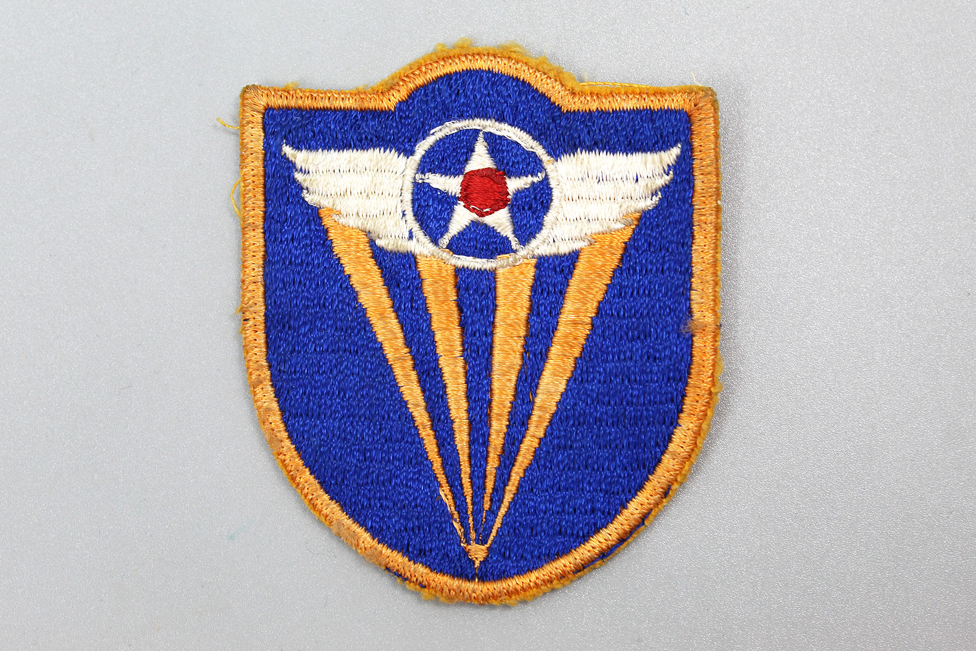 US 4th AAF Patch - Ribbed Weave - WW2 . USP1086 - Time Traveler Militaria