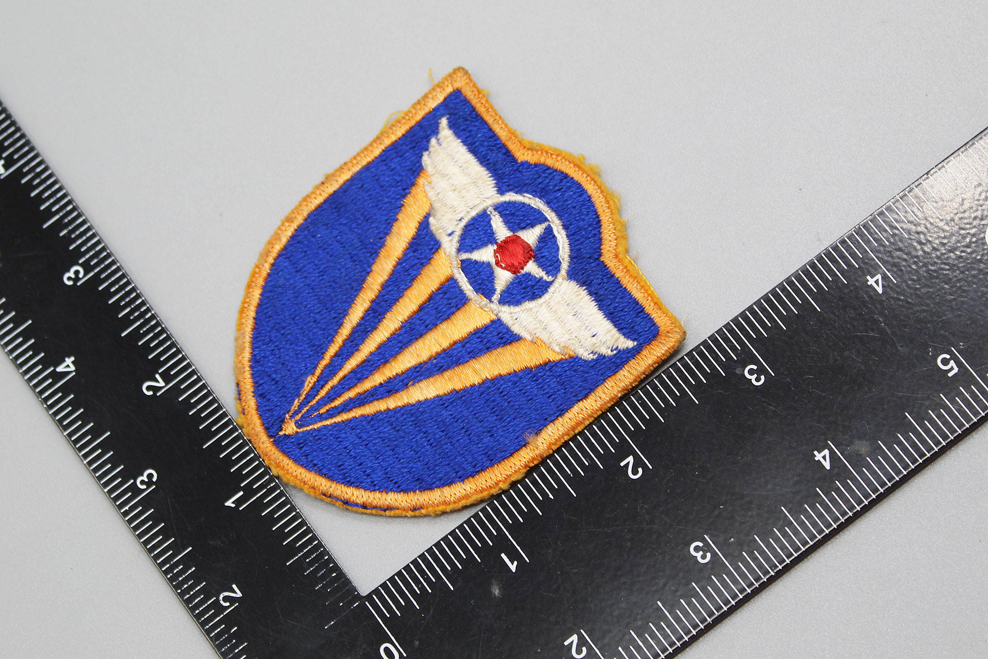 US 4th AAF Patch - Ribbed Weave - WW2 . USP1086 - Time Traveler Militaria