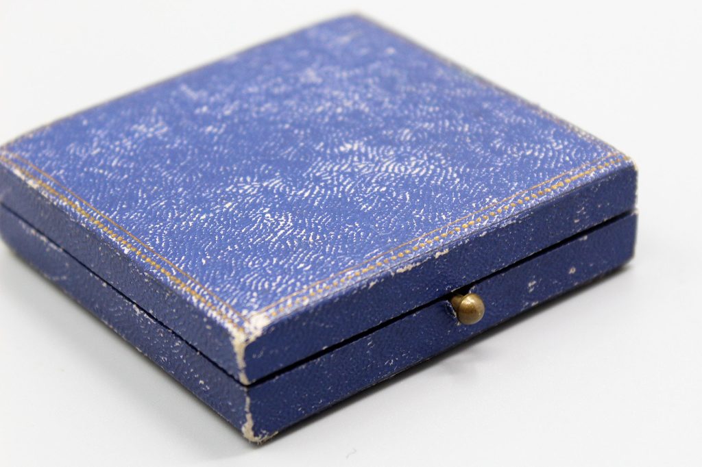 Blue Push Button Empty Case - Paris . WM450 - Time Traveler Militaria