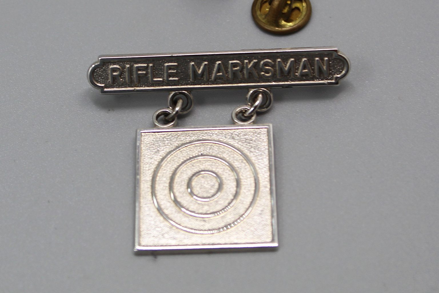 USMC Rifle Marksman Badge - H-H Sterling . FLU3577 - Time Traveler ...