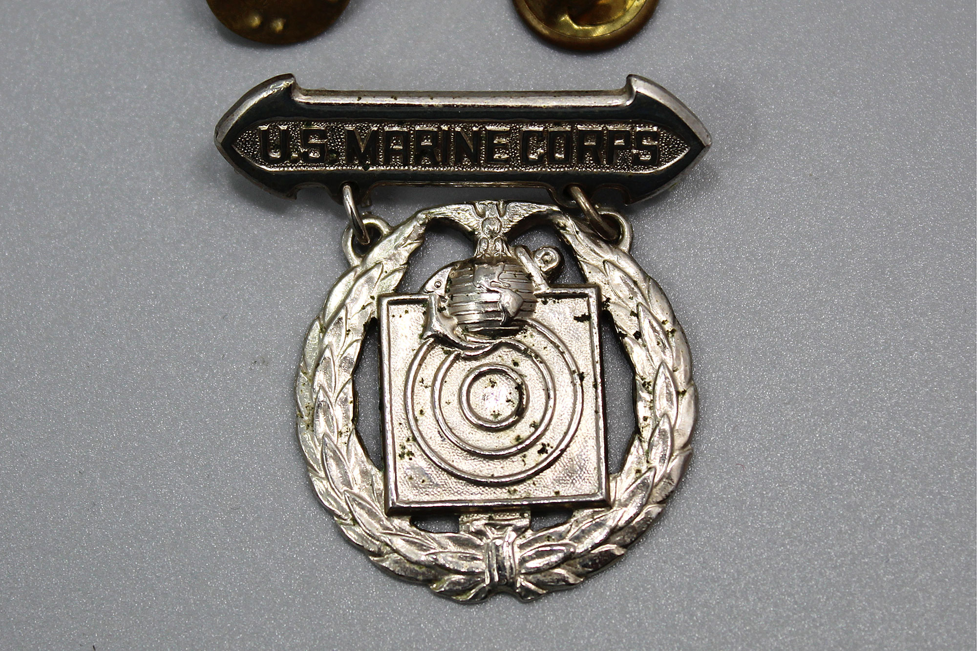 USMC M1937 Marksman Qualification Badge . FLU3581 - Time Traveler Militaria