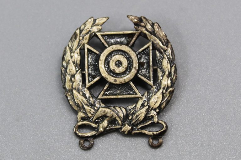 US Army Expert Qualification Badge – Sterling Davorn . FLU458 - Time ...