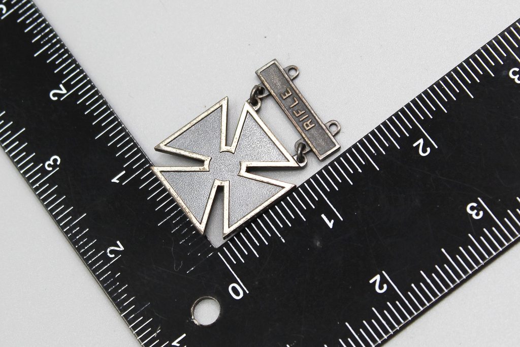 US Army Marksman Qualification Badge w/Rifle Bar . FLU459 - Time ...