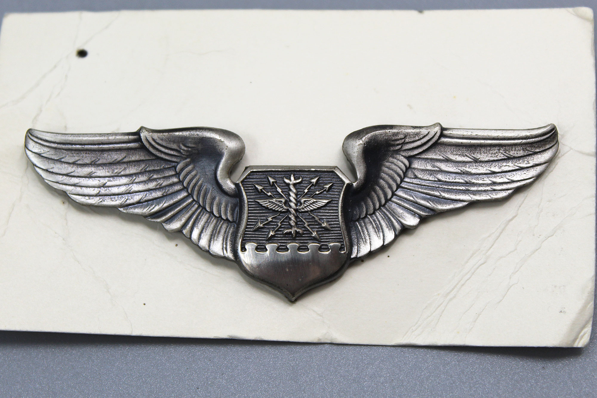 USAF Navigator Wings on Card - 72 Antaya 1/20 SF . W210 - Time Traveler ...