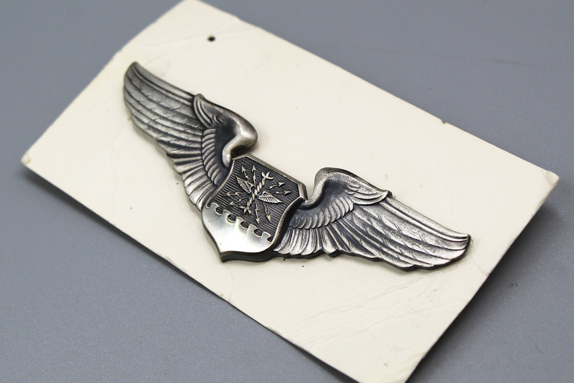 USAF Navigator Wings on Card - 72 Antaya 1/20 SF . W210 - Time Traveler ...