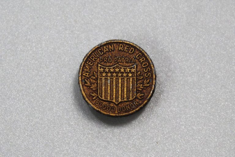 American Red Cross Pro Patria Blood Donor Lapel Pin . FLU3636 - Time ...