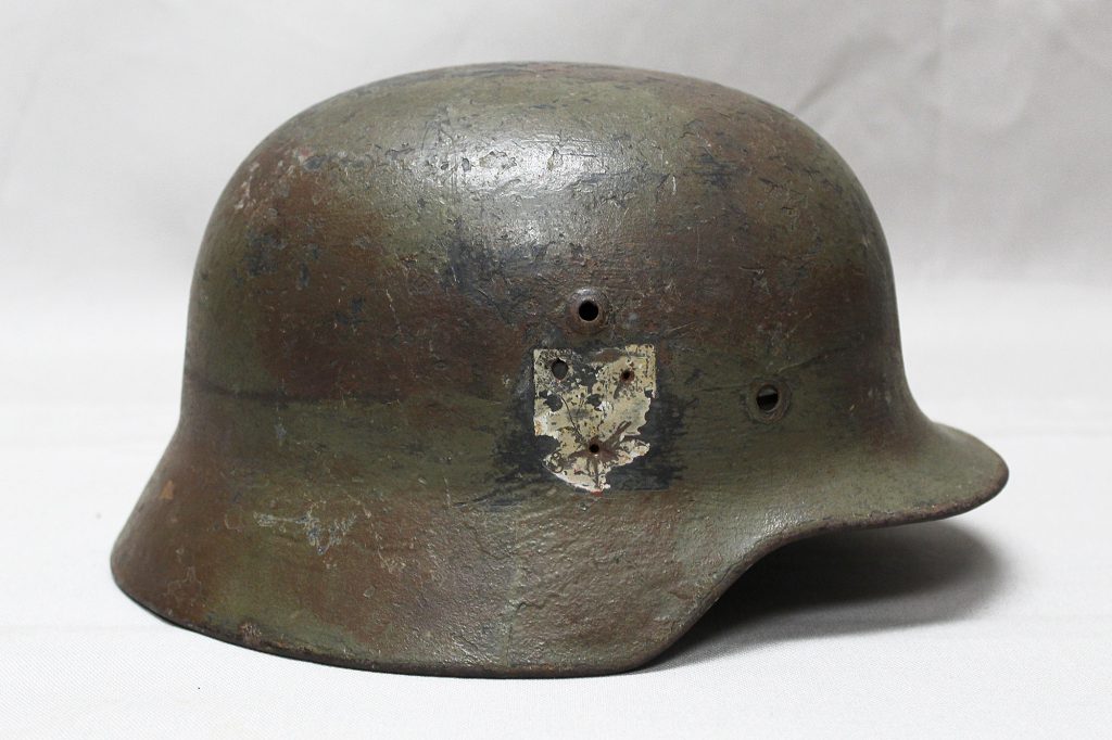 WW2 German Army Camo Combat Helmet . HG4052 - Time Traveler Militaria