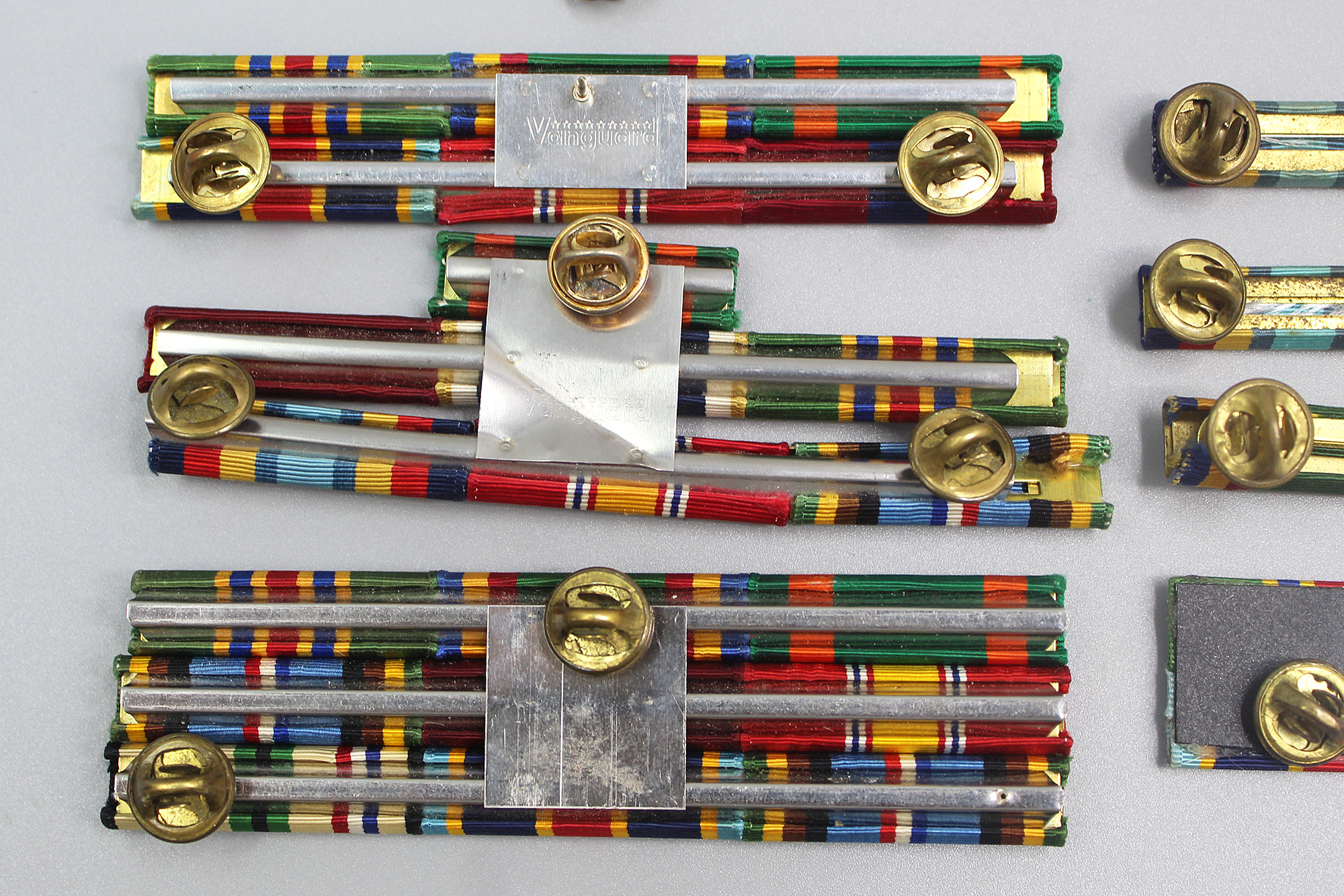 Group of US Military Ribbon Bars . FLU4684 - Time Traveler Militaria