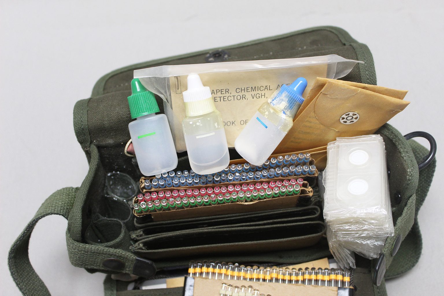 US Army Chemical Agent Detection Kit ABC-M18A2 w/Contents - VN ...