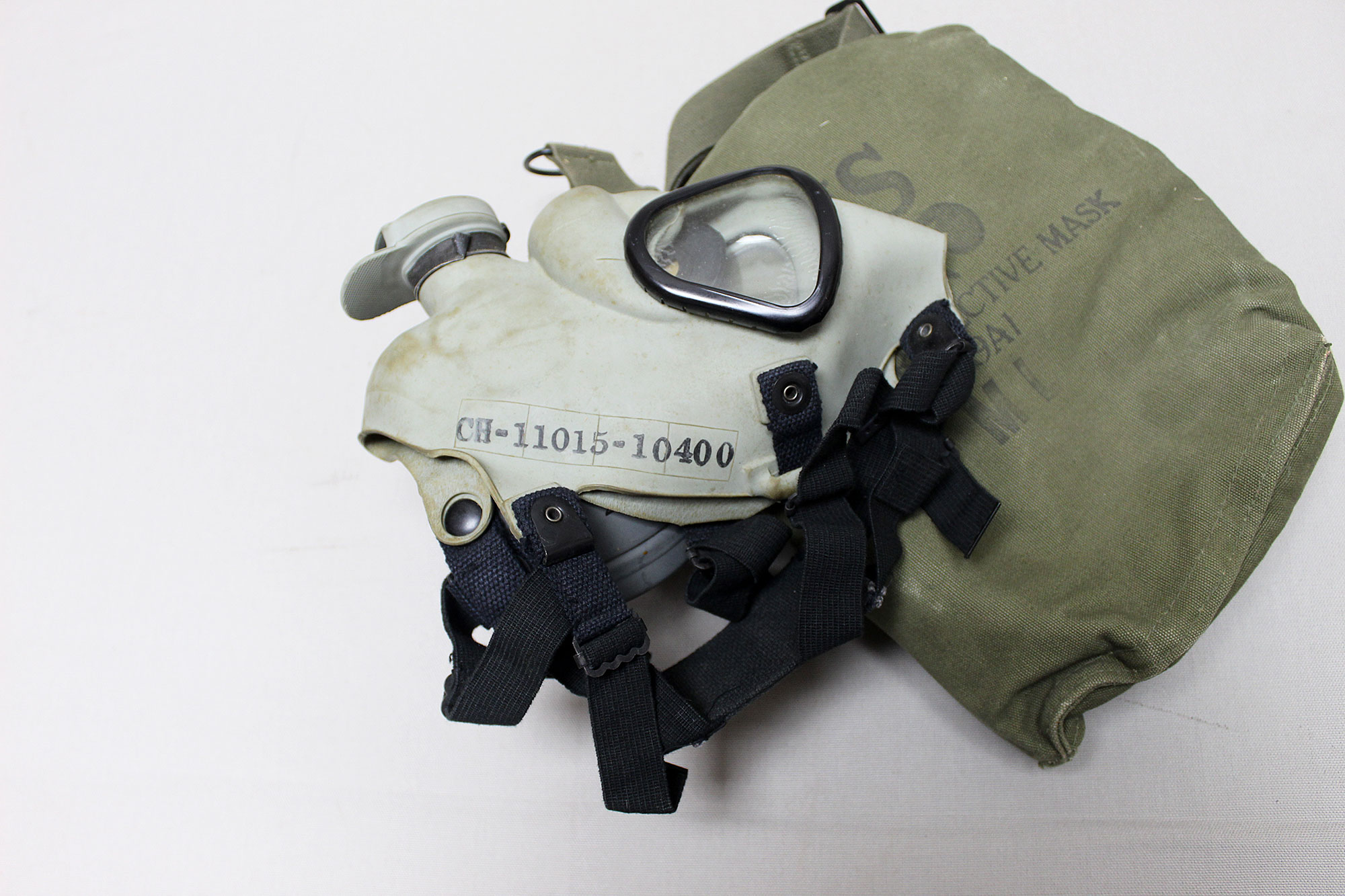 US M9A1 Field Protection Mask in Carry Bag w/Strap . FLU3649 - Time ...