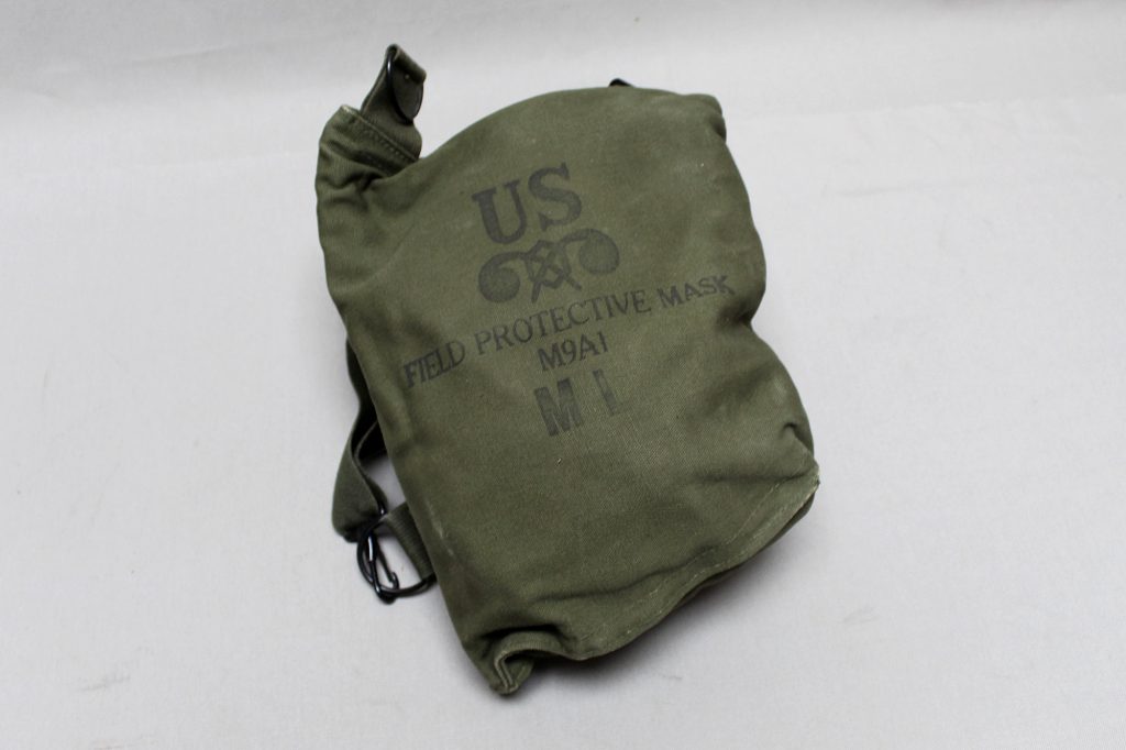 US M9A1 Field Protection Mask in Carry Bag w/Strap . FLU3649 - Time ...