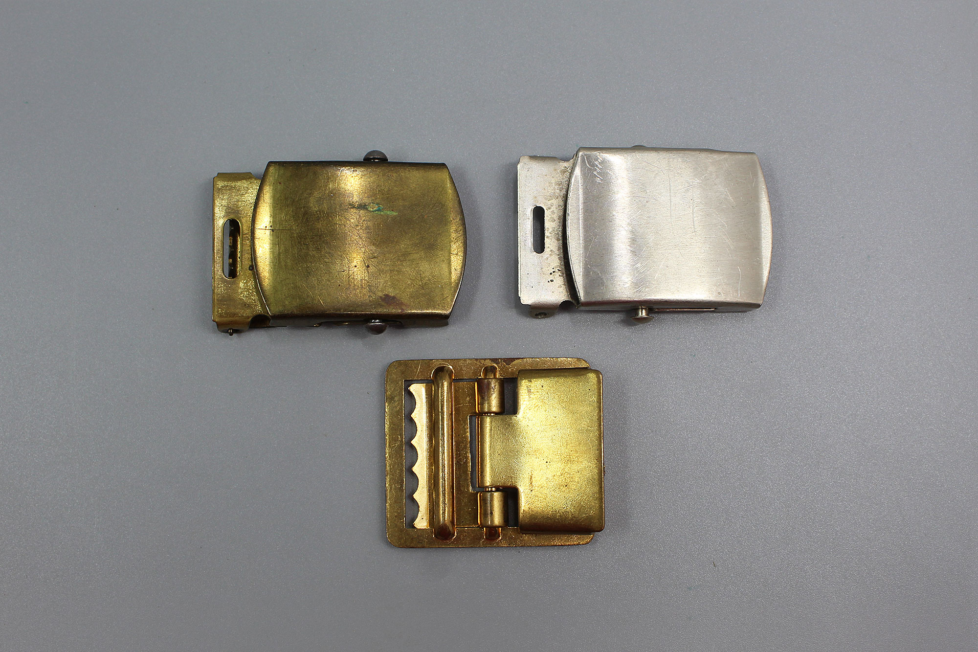 US Military EM Buckles - Group of 3 . FLU3694 - Time Traveler Militaria